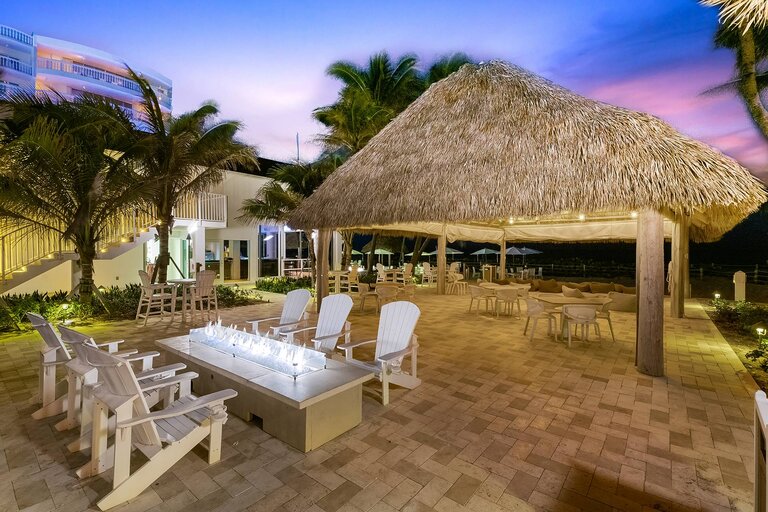 View Photos of Beachcomber Resort & Club